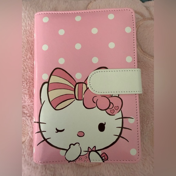 Office | Hello Kitty Binder | Poshmark